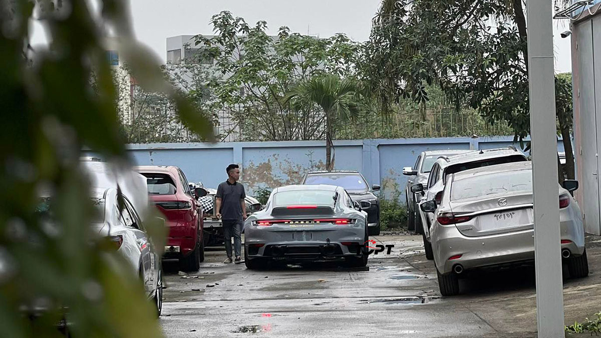 "Xe của dân chơi” Porsche 911 Sport Classic số sàn đã có mặt tại Việt Nam