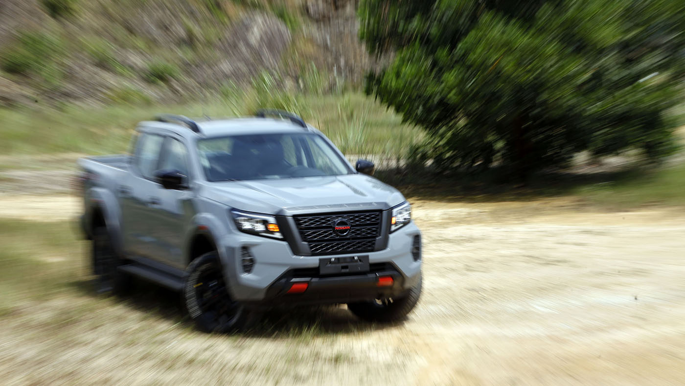 Lịch bảo dưỡng định kỳ và chi phí của Nissan Navara VL và Pro4X (Euro4)